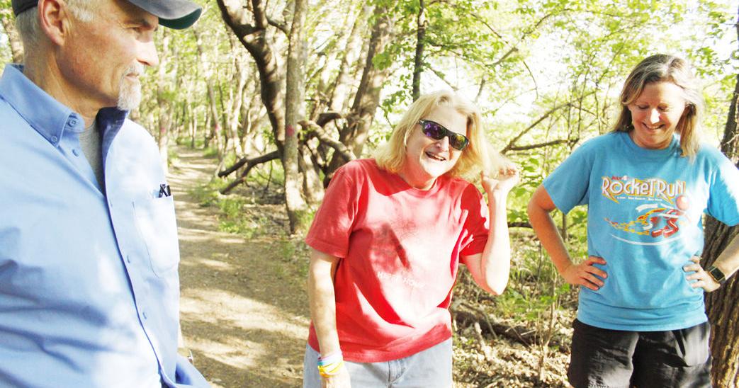 Volunteers plant trees, clear trails at Brown’s | News | abilene-rc.com