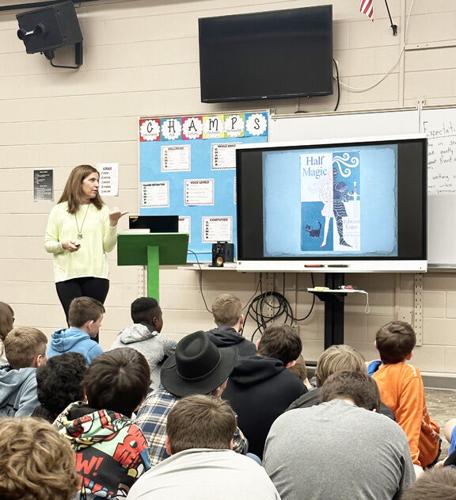Kansan Newbery Award winner visits Solomon schools | News | abilene-rc.com