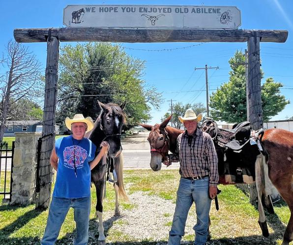 Chisholm Trail riders complete 88-day journey to Abilene | News ...