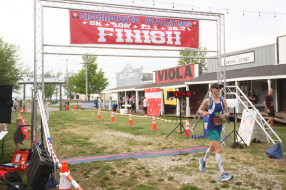 Missouri man, woman take first places in marathon | News | abilene-rc.com
