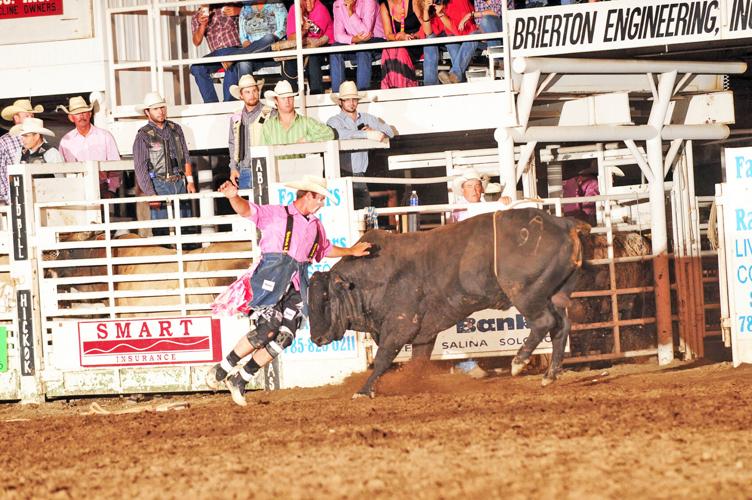 Abilene rodeo announces bullfighter as the feature on its 2023 buckle ...