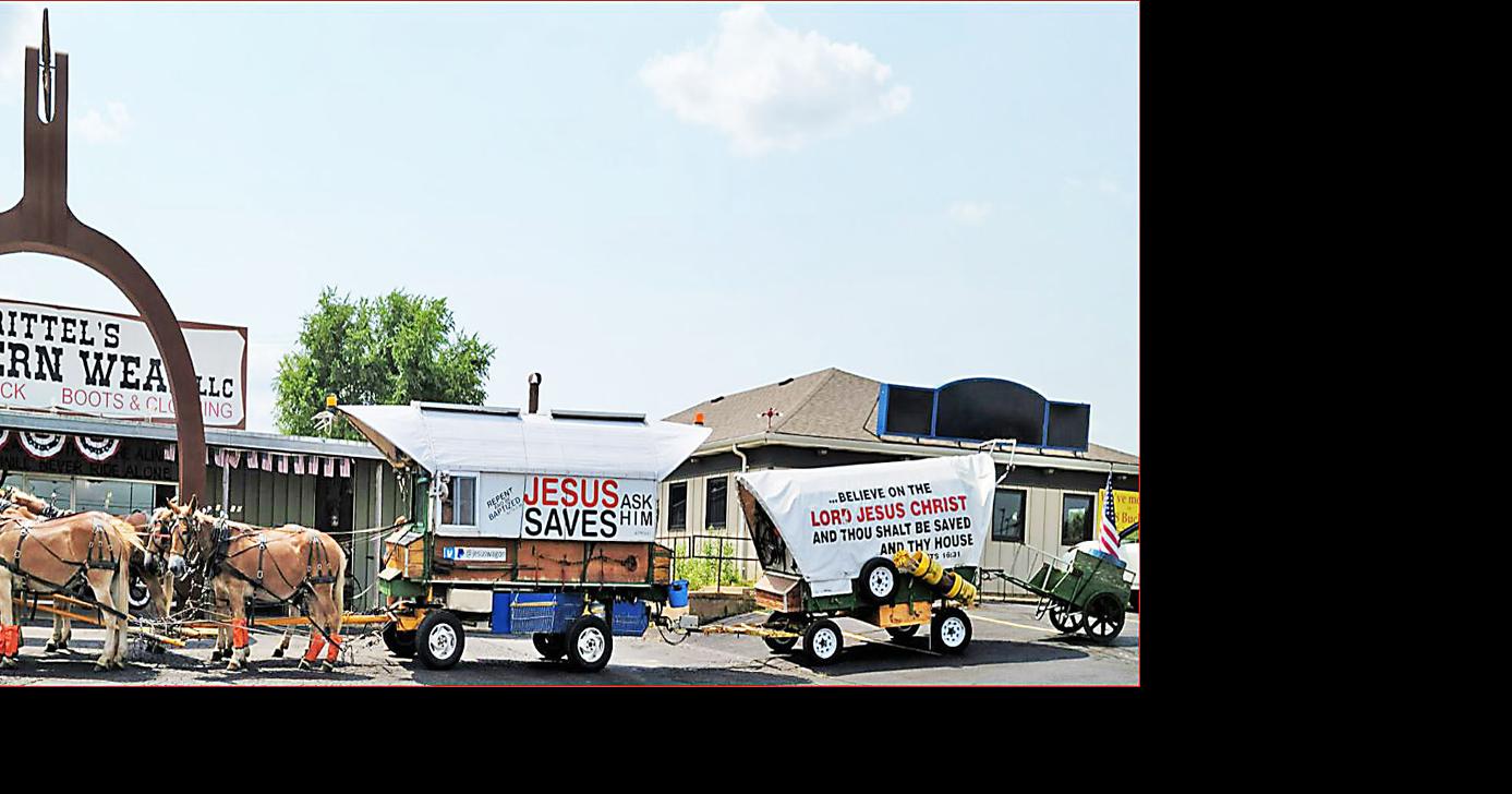 Mule powered ‘Jesus Wagon’ makes stop in Abilene | News | abilene-rc.com