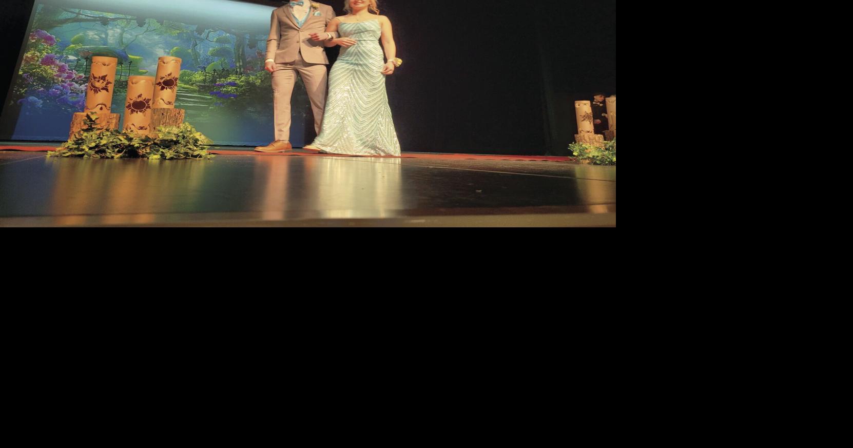 AHS students attend prom | News | abilene-rc.com