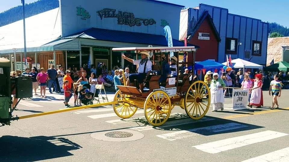 Greenville revives 'Gold Diggers Day' one year after Dixie Fire ...