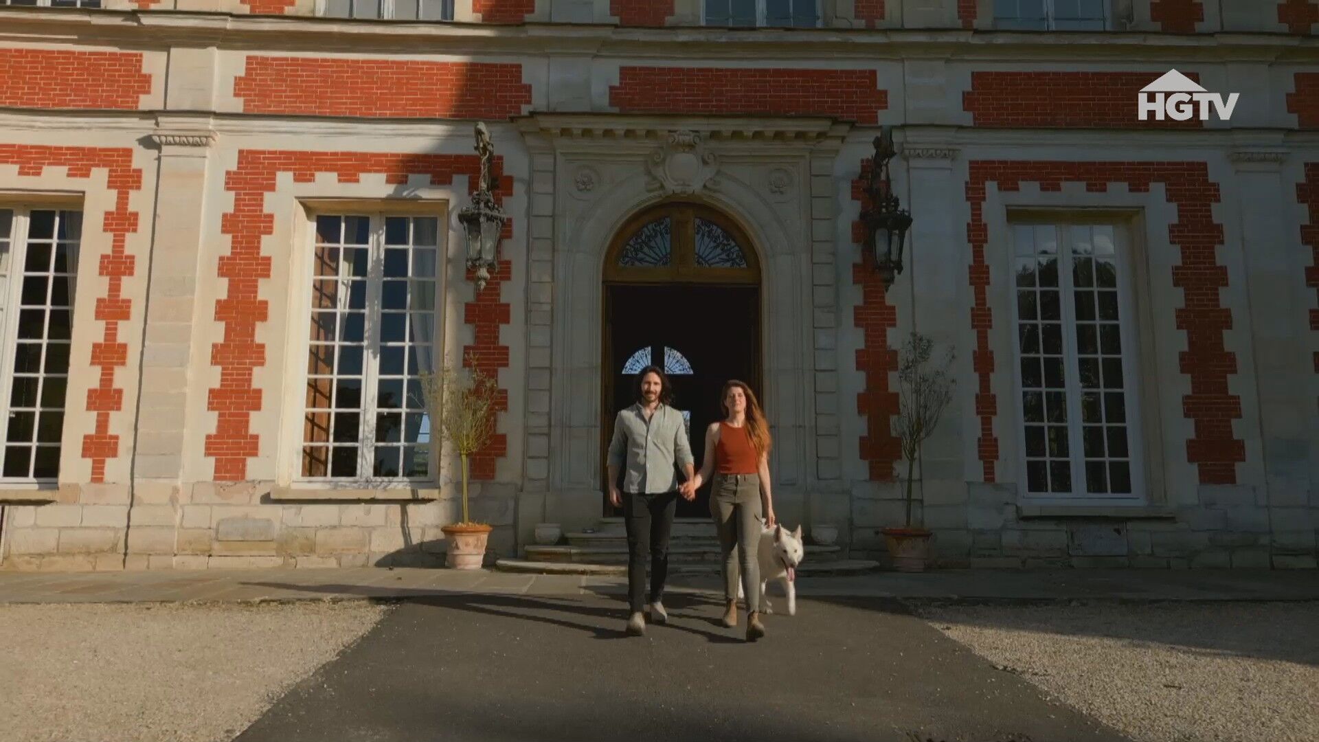 From Grass Valley to French chateau: HGTV's new renovation stars discuss 'Castle Impossible ...