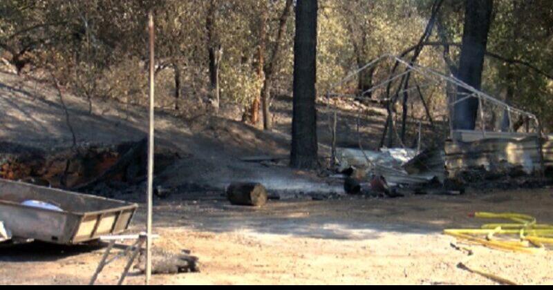 One man stays behind to help firefighters battling the Fawn fire ...
