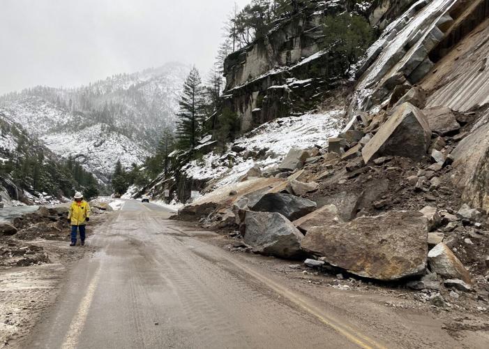 Avalanche of snow, debris blocks Highway 70 in Feather River Canyon ...