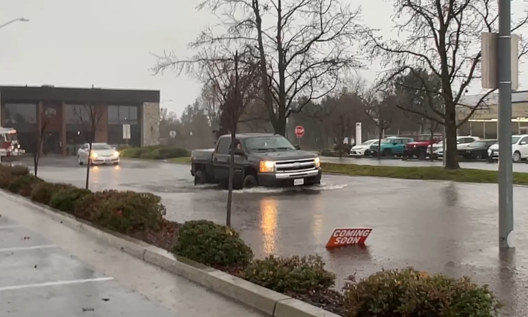 One dead in Redding flooding as Red Cross opens shelter for displaced ...