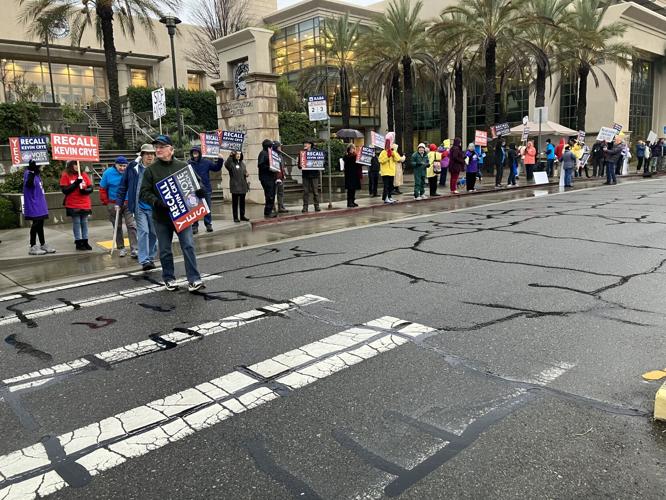 About a hundred rally for the Recall Kevin Crye Campaign ahead of first ...