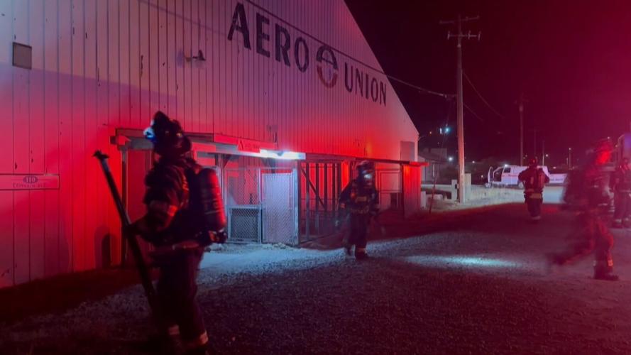Firefighters contain structure fire in Aero Union hangar at Chico ...