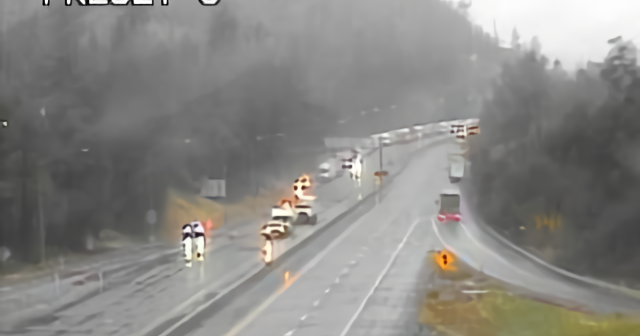 I-5 CLOSED TO ALL TRAFFIC: Major Shutdown at Fawndale, North of Redding ...