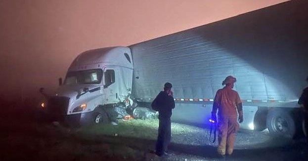CHP responds to two big rig crashes during foggy conditions on I-5 ...