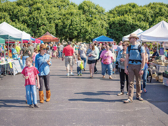 Alton Farmers' Market sign-ups available | Local News | advantagenews.com