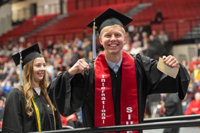SIUE honors graduates at commencement exercises | Local News ...