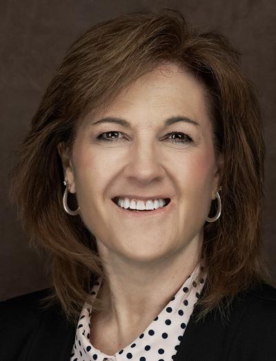 Busey Bank's Joann Barton joins Leadership Illinois Class of 2021 ...
