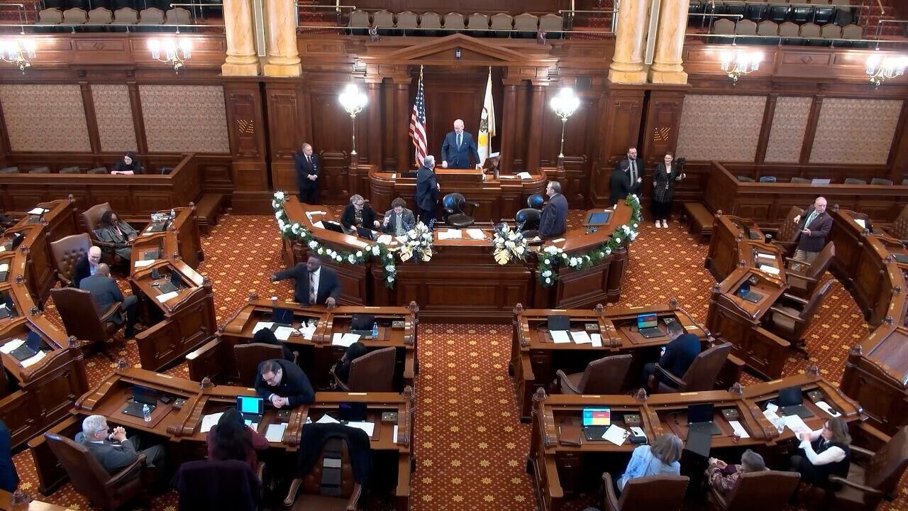 Illinois General Assembly approves rules Republicans say are unfair ...