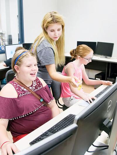 Organization helps local girls build imagination | News | advantagenews.com