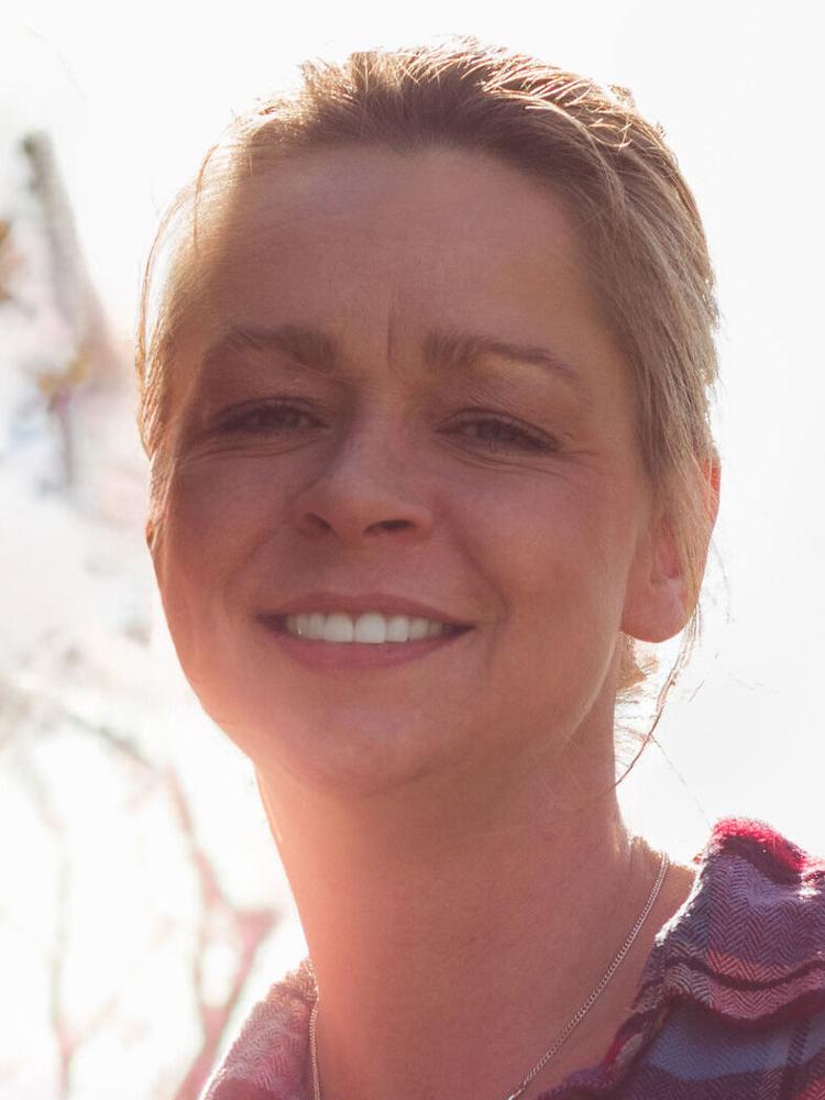 Amy Wallace | Obituaries | advantagenews.com