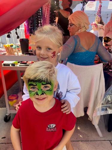 Scenes from the Downtown FallFest | News | advertisergleam.com