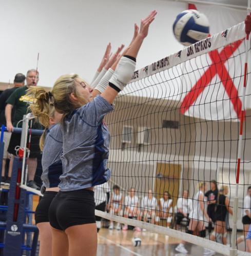 A great day for DAR volleyball | Sports | advertisergleam.com