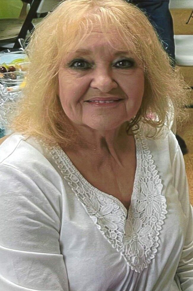 Ellen Long | Obituaries | advertisergleam.com