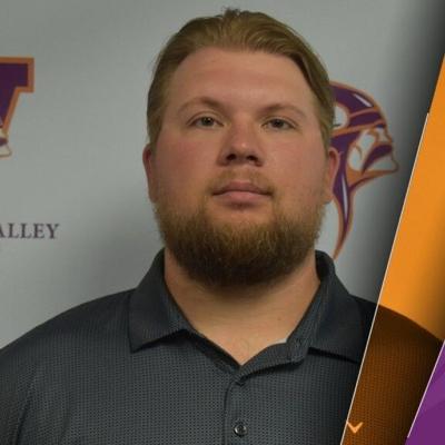 He's a college golf coach now | | advertisergleam.com