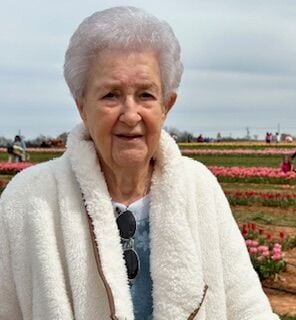Ann Ursery | Obituaries | advertisergleam.com