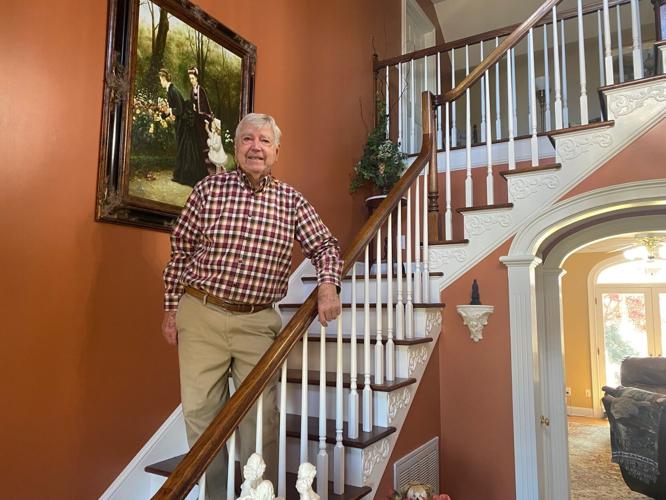 Long-serving mayor to lead parade | News | advertisergleam.com