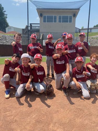 8U All-Stars take on the moms | Sports | advertisergleam.com