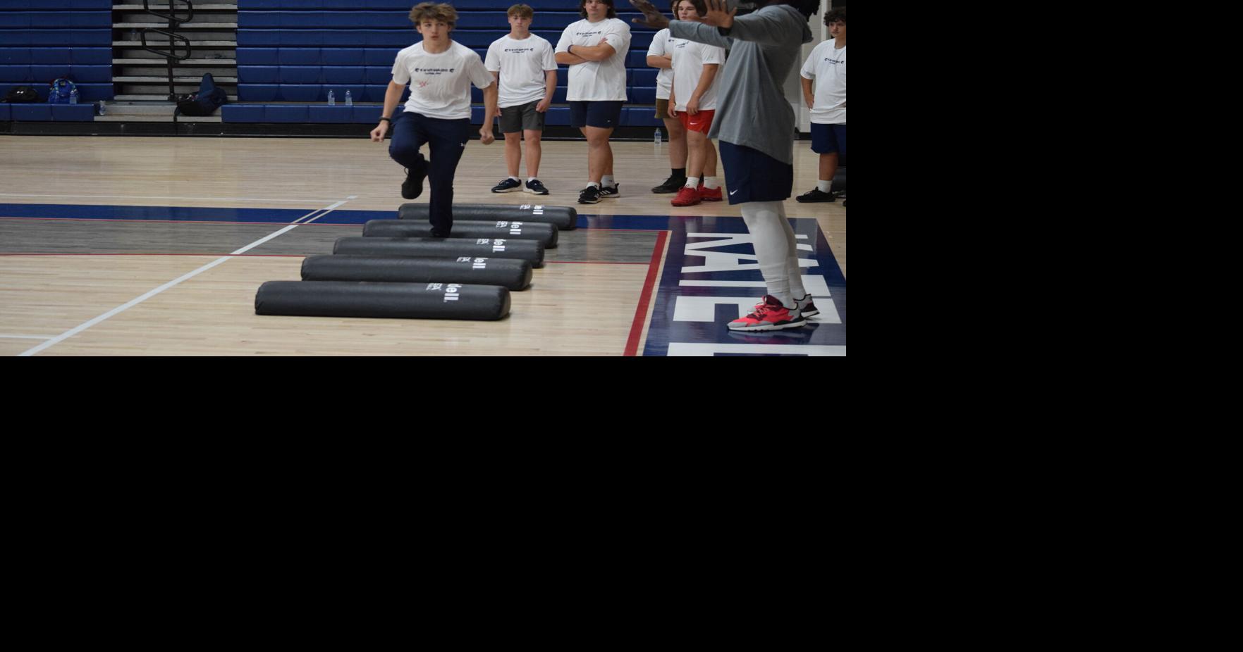 Alabama football legends visit DAR | Sports | advertisergleam.com