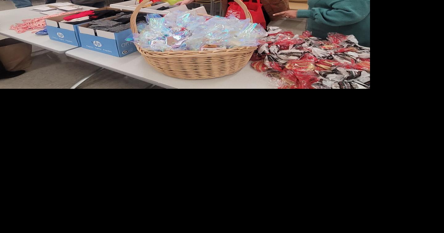 Rain doesn't stop Christmas bags | News | advertisergleam.com