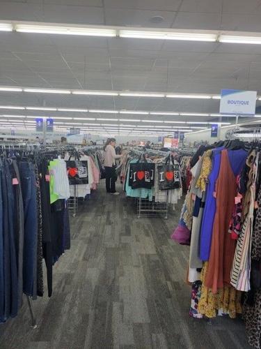 Ribbon cutting at G’ville Goodwill | News | advertisergleam.com