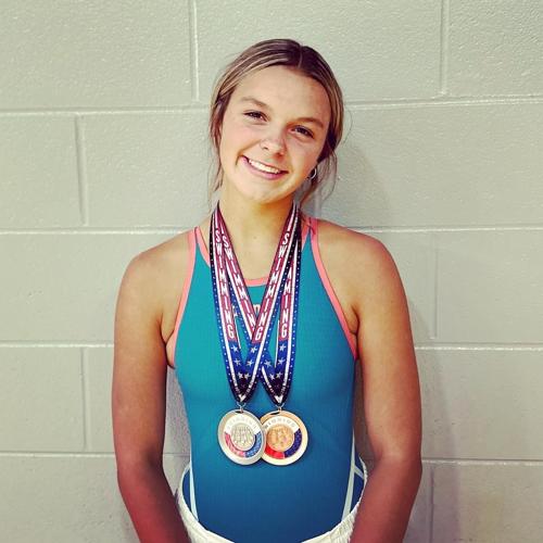 Aquacats medal at District Swim | News | advertisergleam.com
