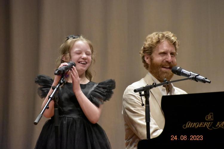 Sara Says - Joyous Becca brings down house | Arts & Entertainment ...