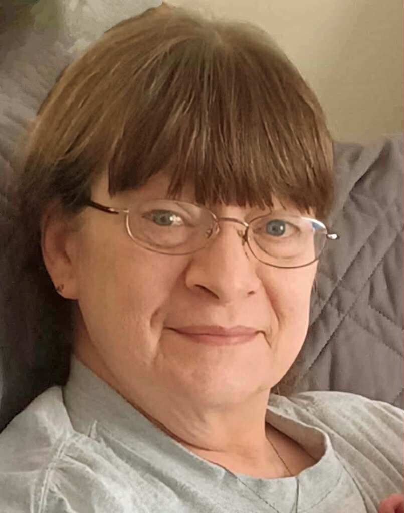 Debessa Holcomb | Obituaries | advertisergleam.com