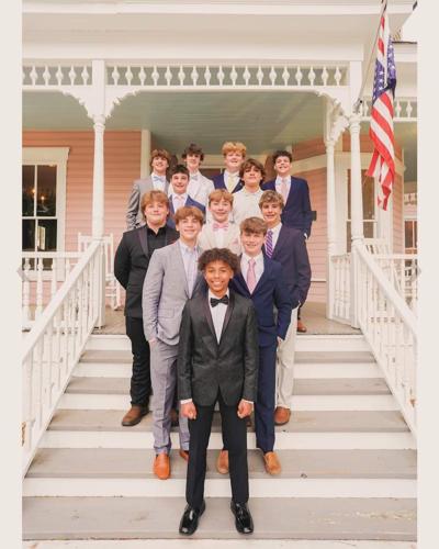 In the Middle | Community | advertisergleam.com