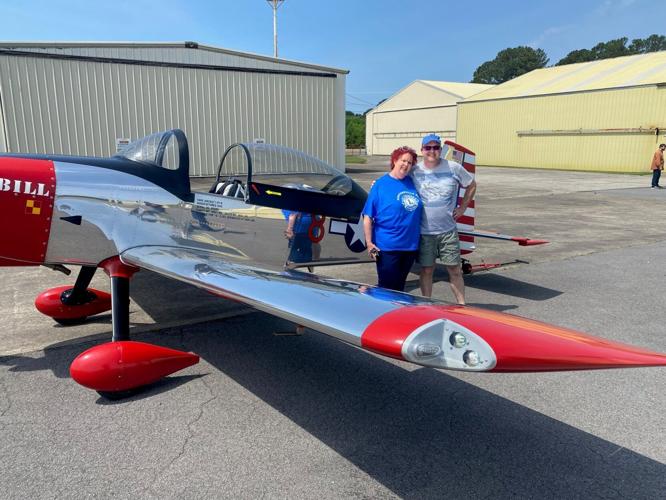 Couple cool planes at the breakfast | News | advertisergleam.com