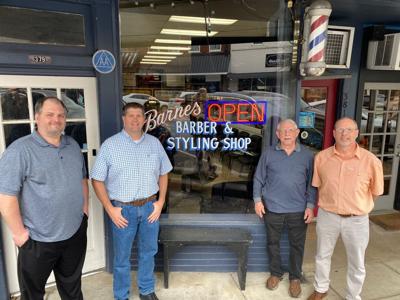 A familiar face at barber shop | News | advertisergleam.com
