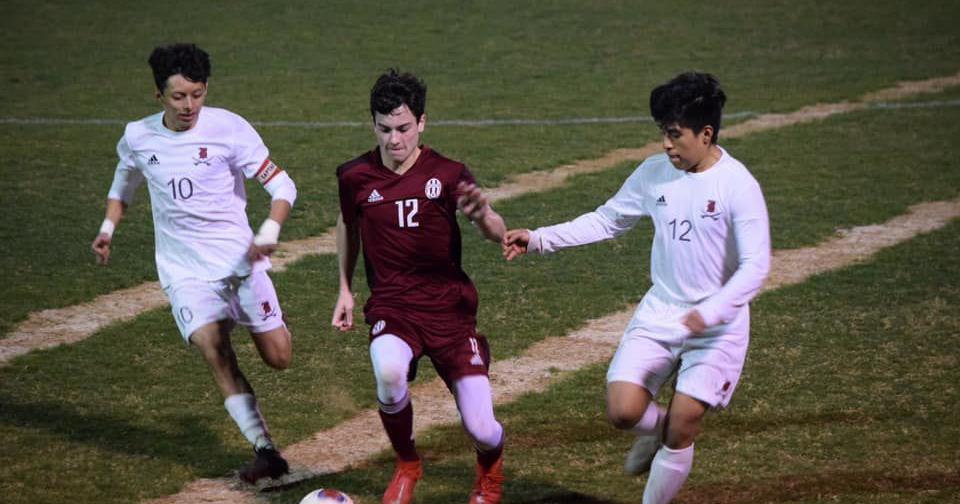 Soccer 'Cats knock off Boaz | | advertisergleam.com
