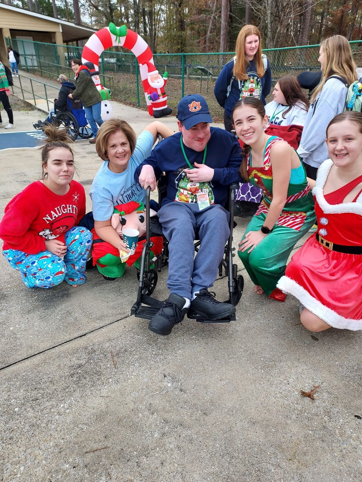 Anchors attend the Jingle Jump | News | advertisergleam.com