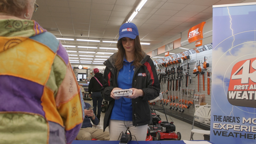 WAFF weather team draws a crowd | News | advertisergleam.com