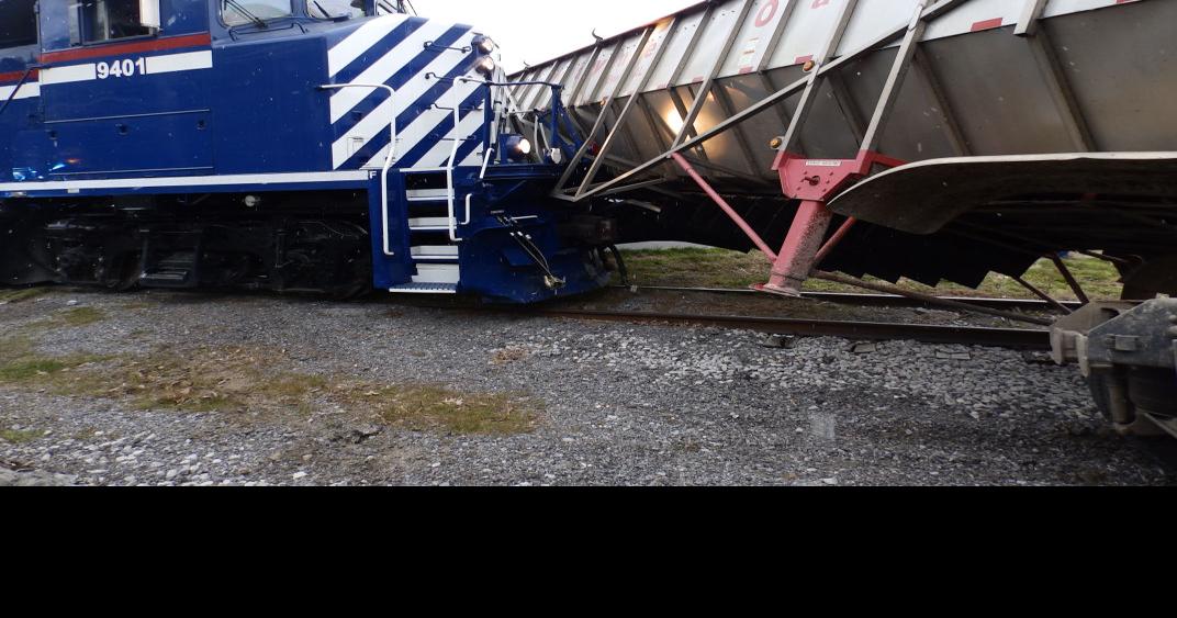 Train vs. semi | News | advertisergleam.com