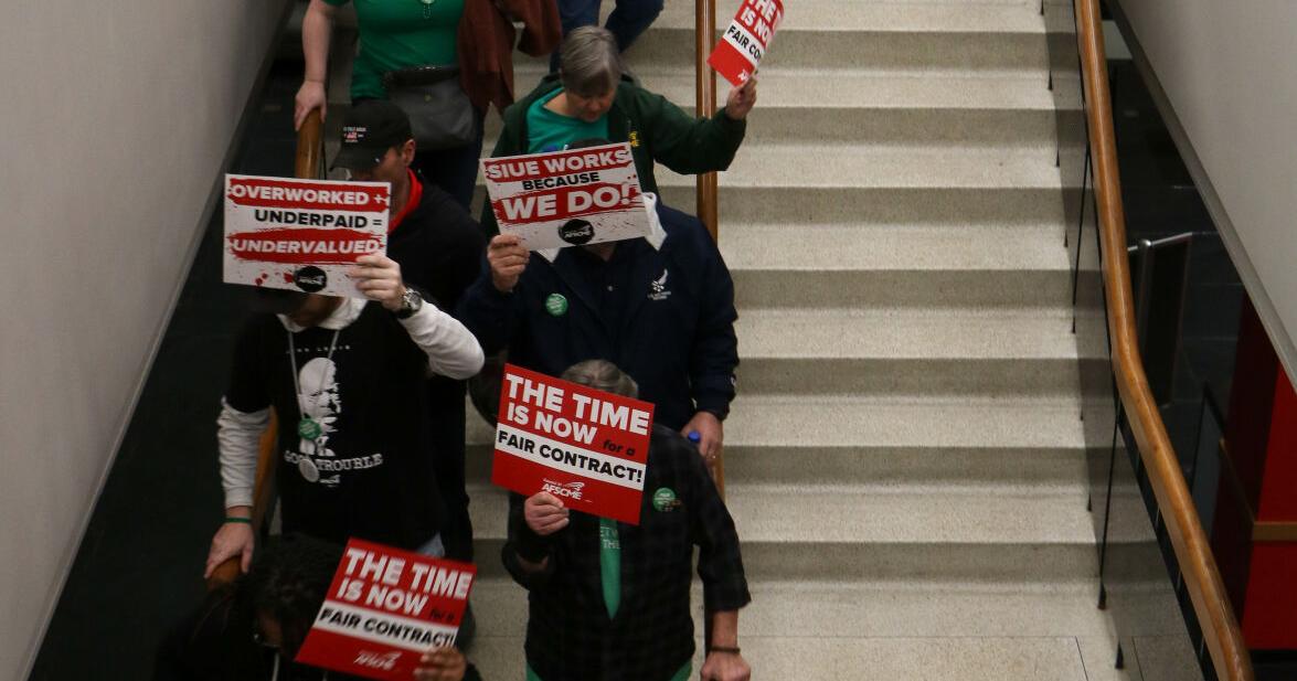 Union protest in MUC at SIUE | News | alestlelive.com