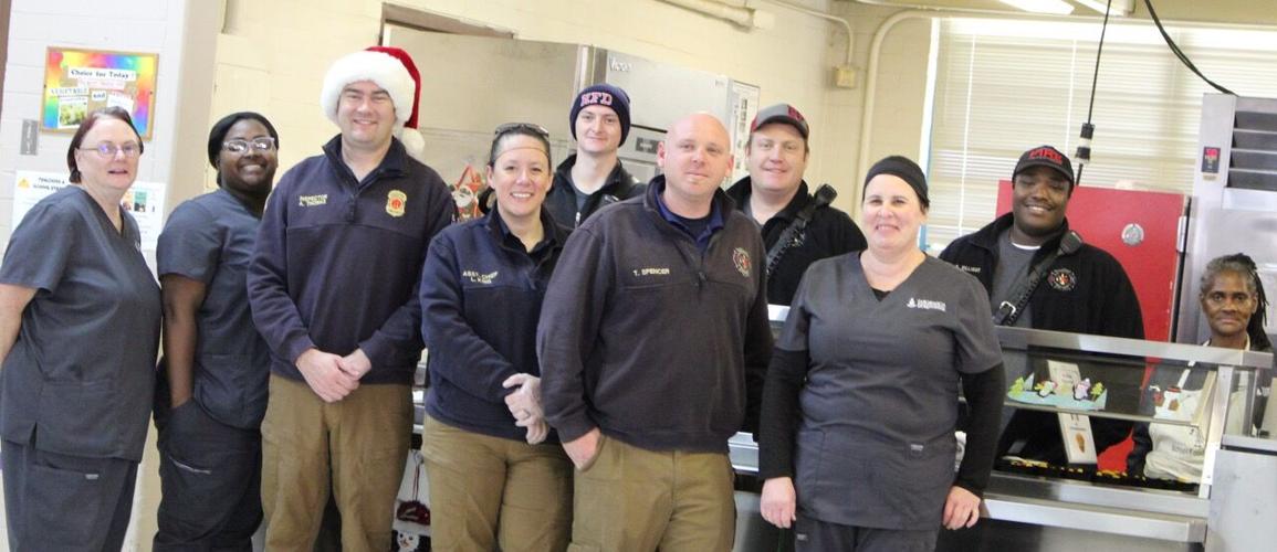 Firefighters serve lunch to Woodland Park students | Education | an17.com
