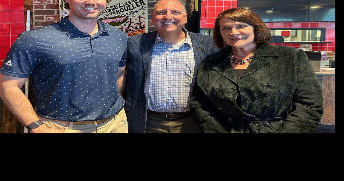 Off the Hook celebrates ribbon cutting, grand opening Thursday in ...