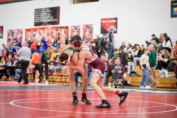 Nolan Kielcheski and Jayson Arrowood qualify for wrestling sectionals ...