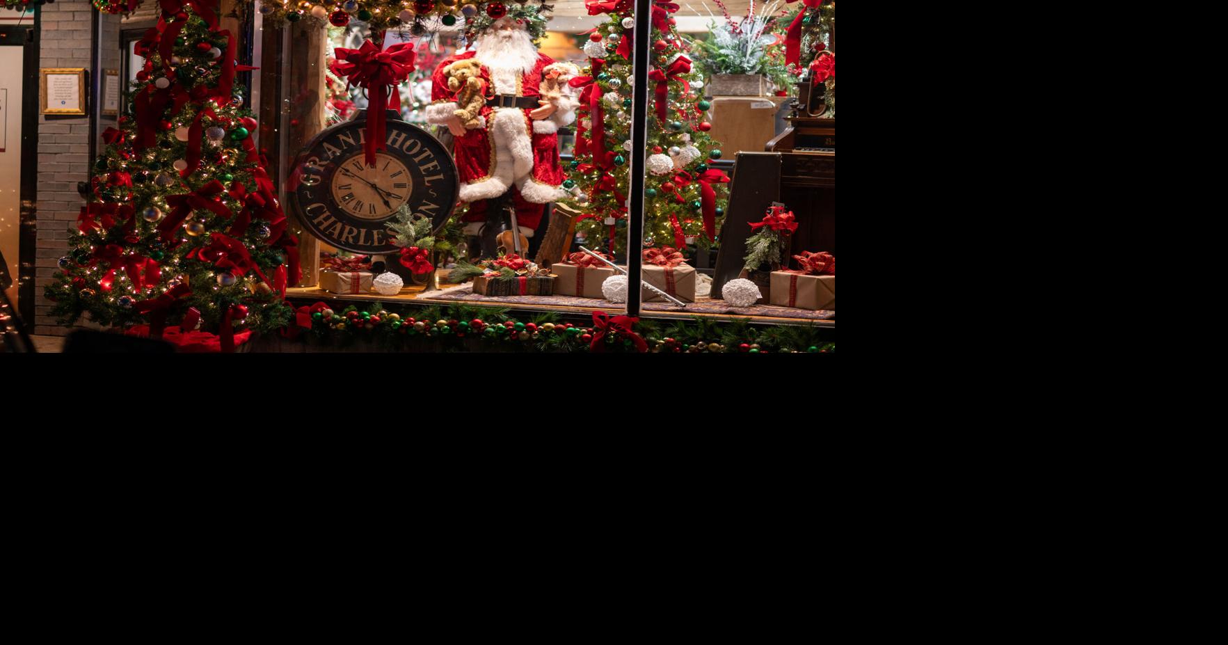 Christmas window | Local News | antigojournal.com