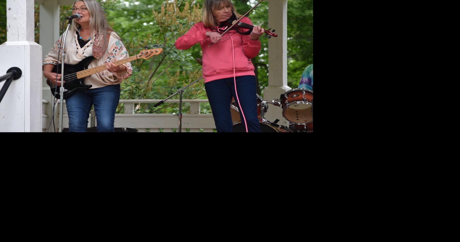 'Aclaimed Music in the Park.' Outdoor summer concerts get underway ...