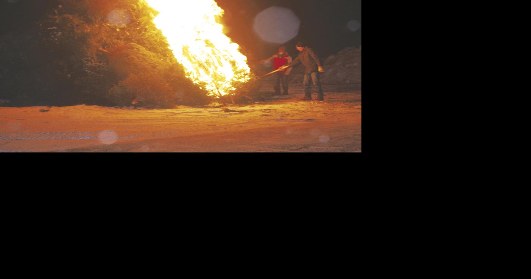 Starting the bonfire | Local News | antigojournal.com