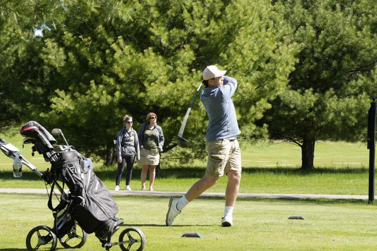 Wittenberg-Birnamwood boys golf gains ground in CWC play | Sports | antigojournal.com